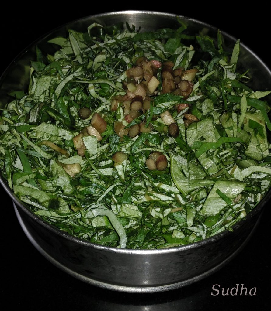 Aluchi Bhaaji (अळूचं फदफदं) - Colocasia or Taro Leaves Subji | My ...