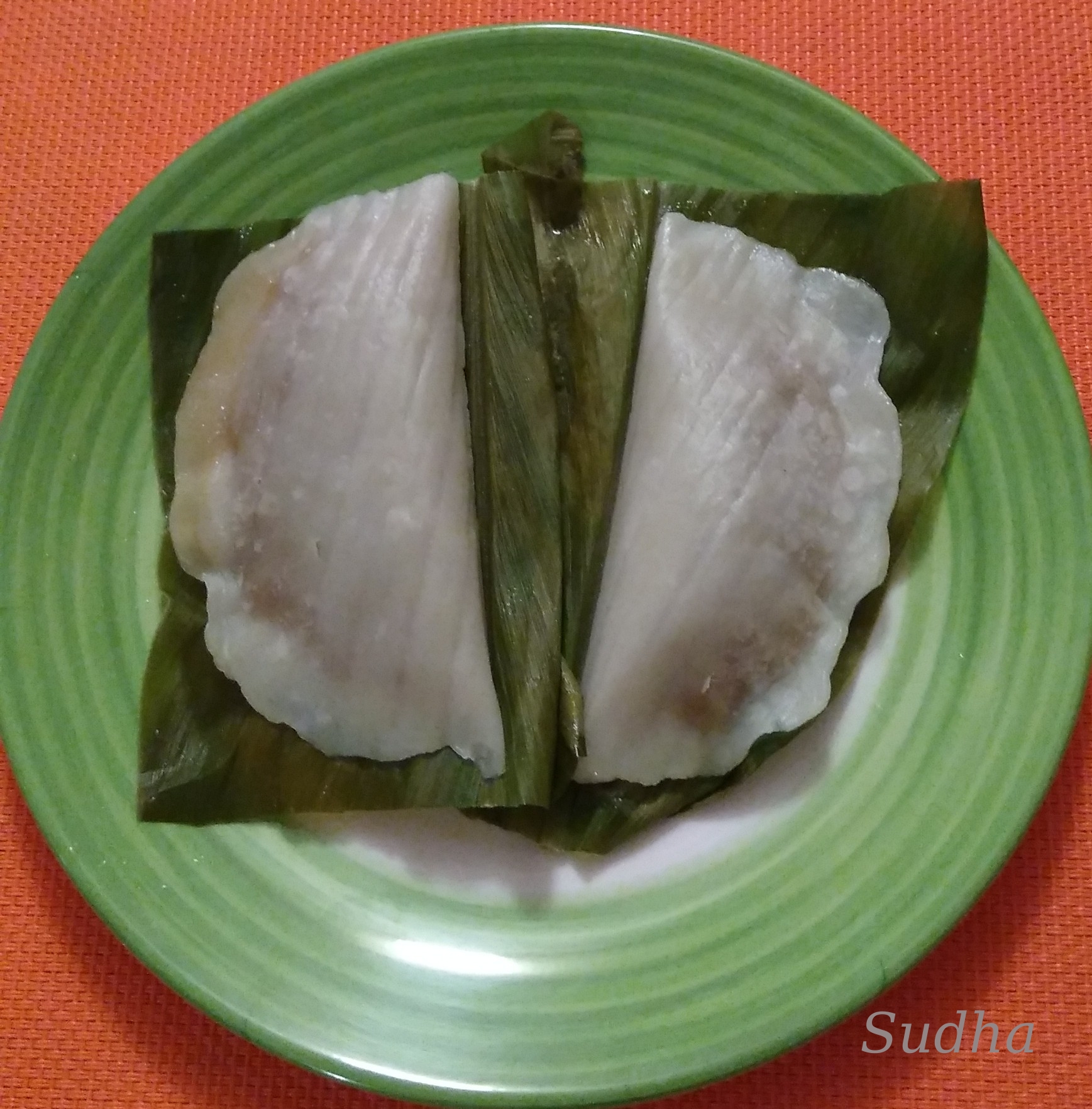 Patole (पातोळे) – Rice Dumplings Steamed in Turmeric leaves | My Family ...