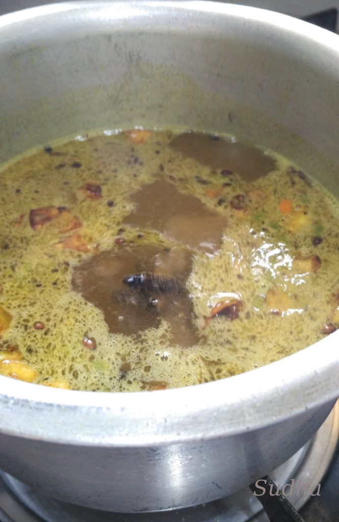 Kulith Pithale (कुळथाचे पिठलं / पिठी) - Delicious Maharashtrian curry ...