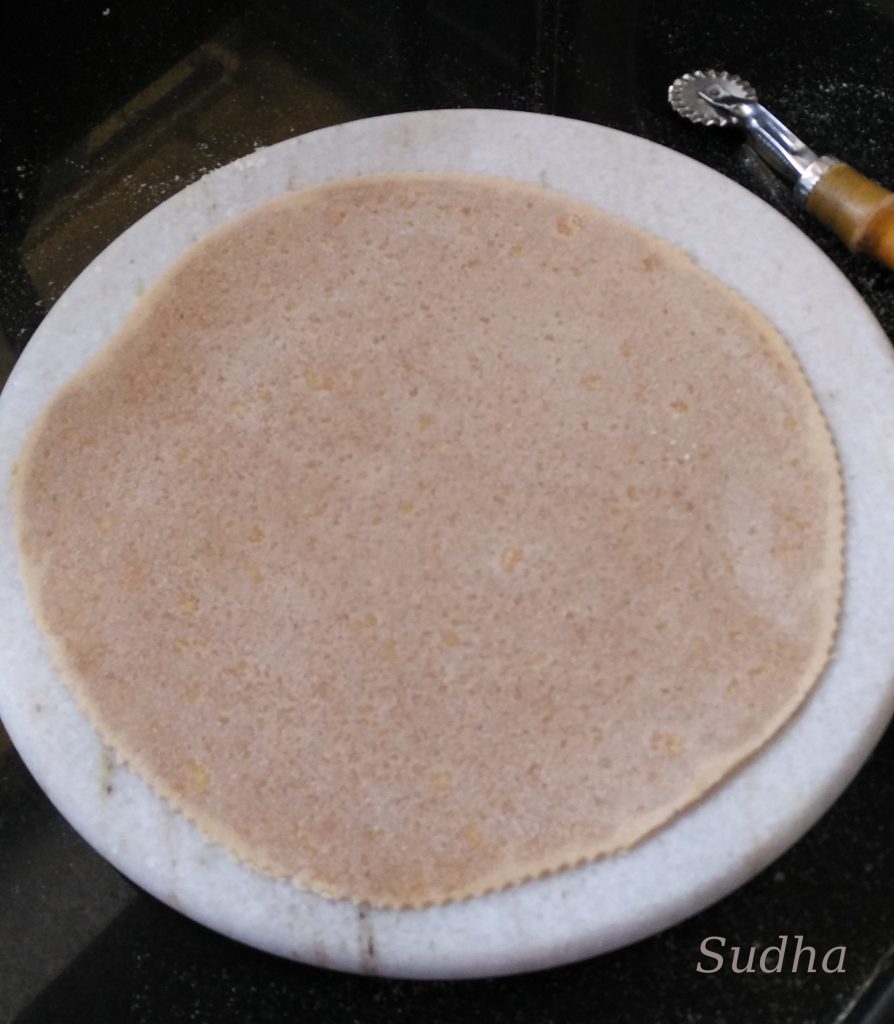 Gul Poli (गूळ पोळी) - Sweet Roti with Jaggery, Gram Flour and Sesame ...