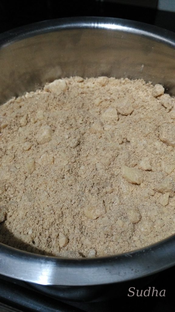 Gul Poli (गूळ पोळी) - Sweet Roti with Jaggery, Gram Flour and Sesame ...