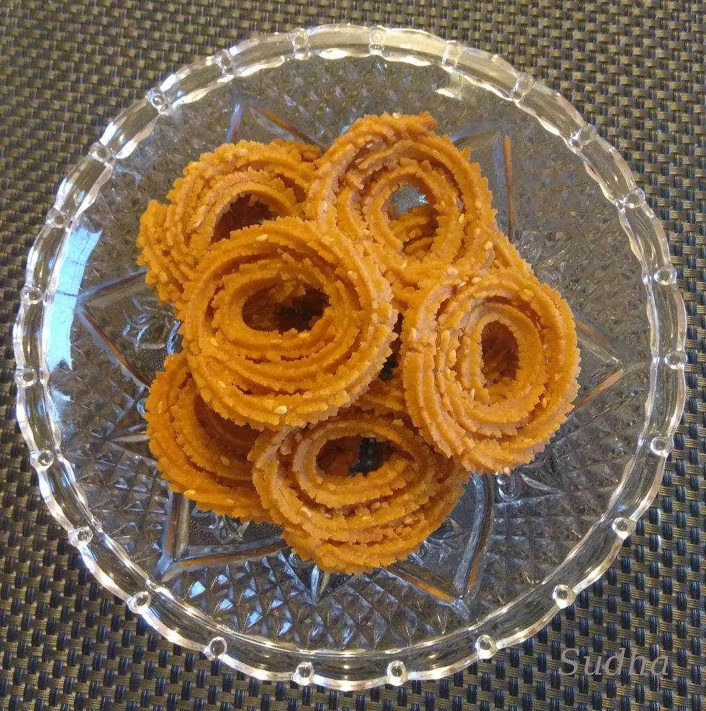 Bhajanichi Chakali (भाजणीची चकली) - Popular Maharashtrian Snack | My ...
