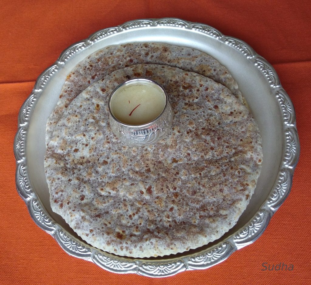 Gul Poli (गूळ पोळी) - Sweet Roti with Jaggery, Gram Flour and Sesame ...