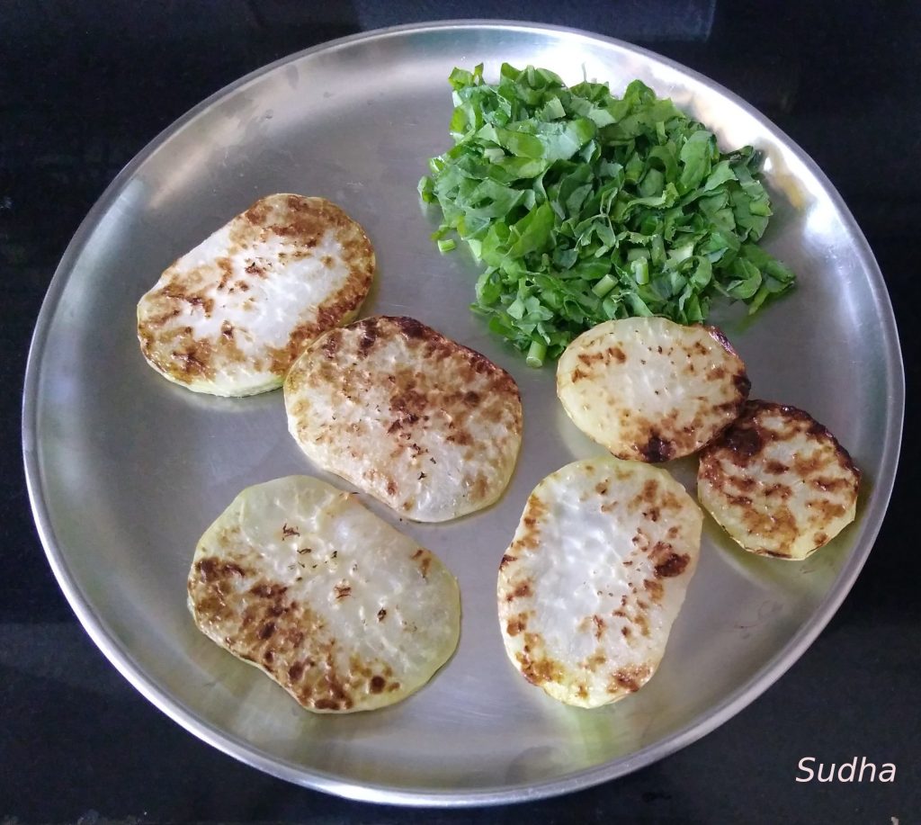 Roasted Navalkol Soup (भाजलेल्या नवलकोल / अल्कोल चं सूप) - Roasted ...