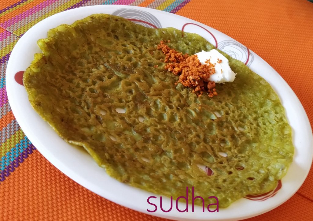 Patichya Lasaniche Ghavan - Aayate (पातीच्या लसणीचे घावन - आयते ...