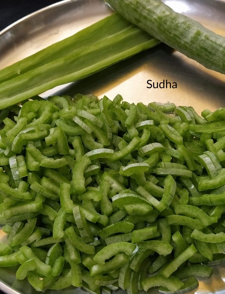 Padwalachya Kacharya (पडवळाच्या काचऱ्या) - Dry Subji using Padwal ...