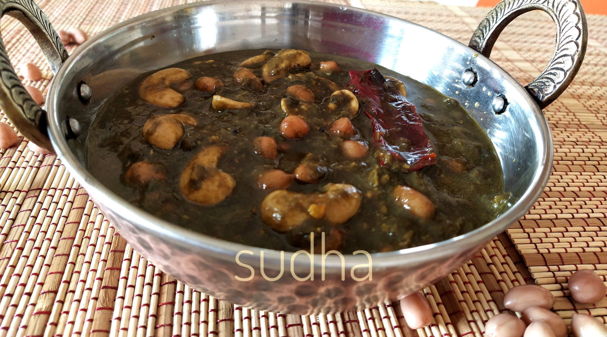 Aluchi Bhaaji (अळूचं फदफदं) - Colocasia or Taro Leaves Subji | My ...