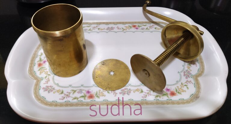 Bhajanichi Chakali (भाजणीची चकली) - Popular Maharashtrian Snack | My ...