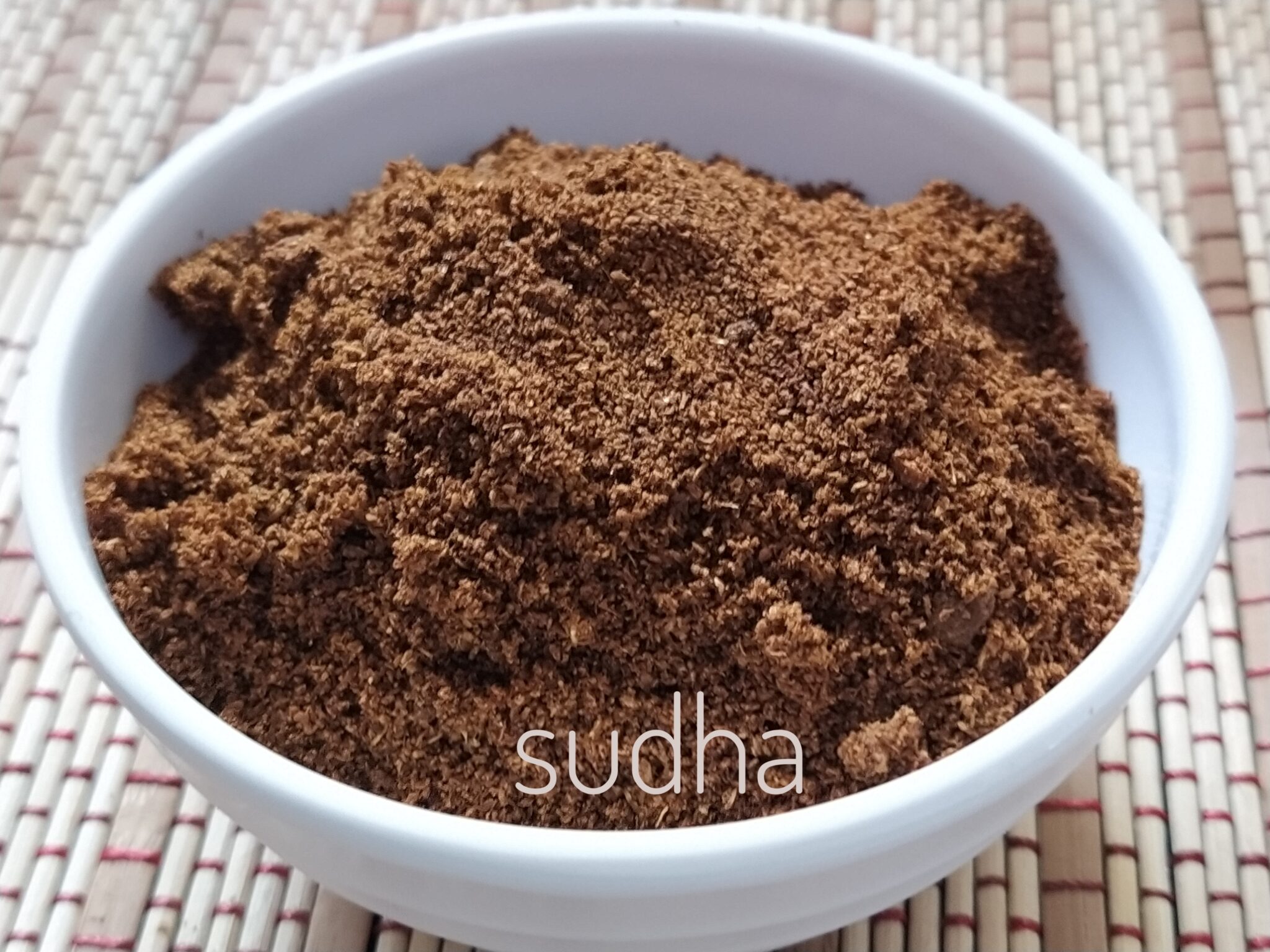 Goda Masala (गोडा मसाला) - Maharashtrian Specialty Mixed Spice Powder ...
