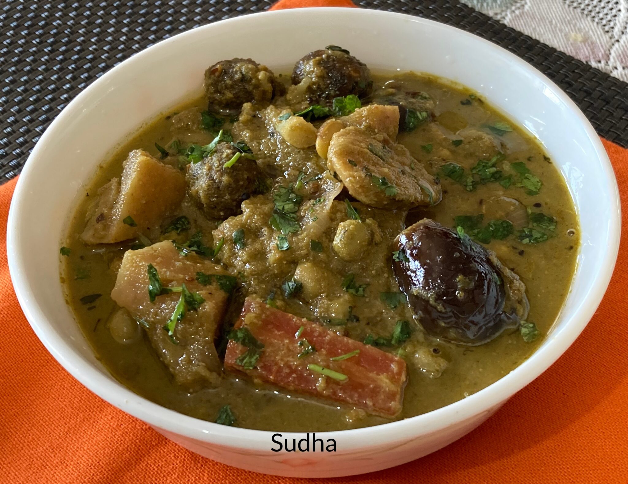 Undhiyo (उंधीयो) - Popular Mixed Vegetable from Gujarat | My Family Recipes