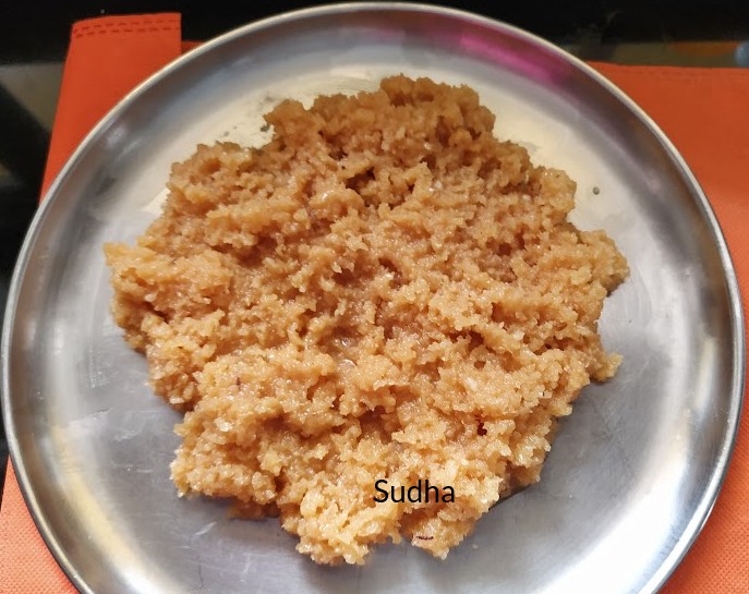 Khava Naral Poli (खवा नारळ पोळी) – Sweet Roti with a Filling of Milk ...