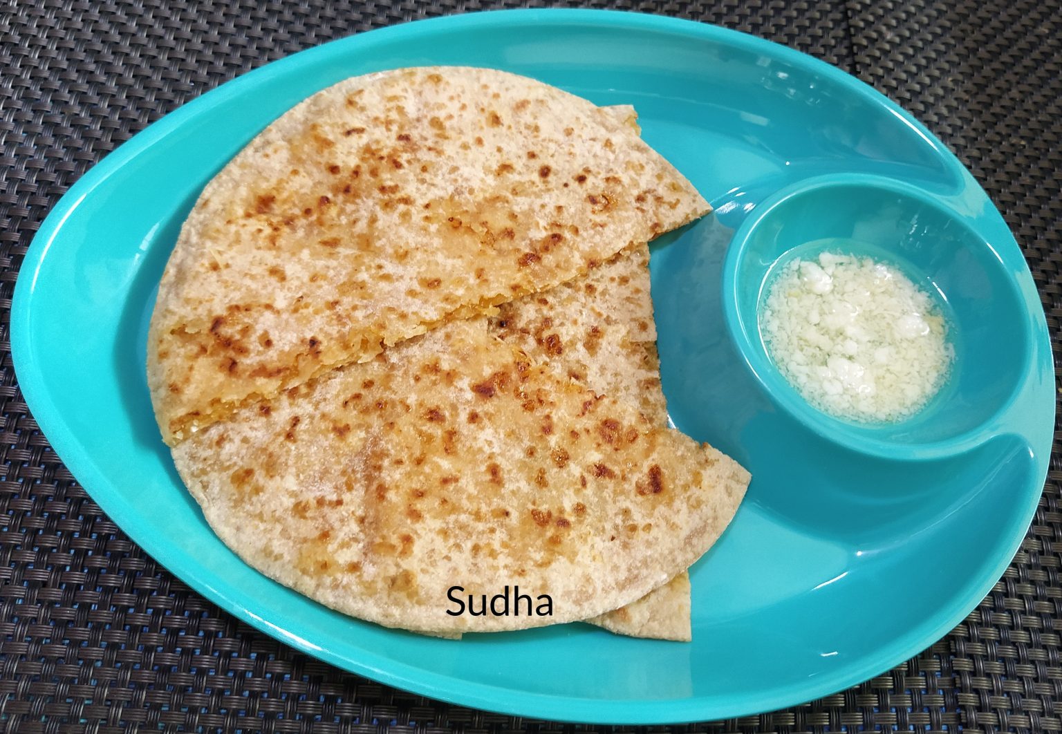 Khava Naral Poli (खवा नारळ पोळी) – Sweet Roti with a Filling of Milk ...